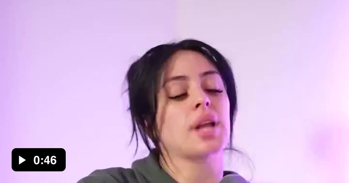 They keep asking me if it’s pink - 9GAG