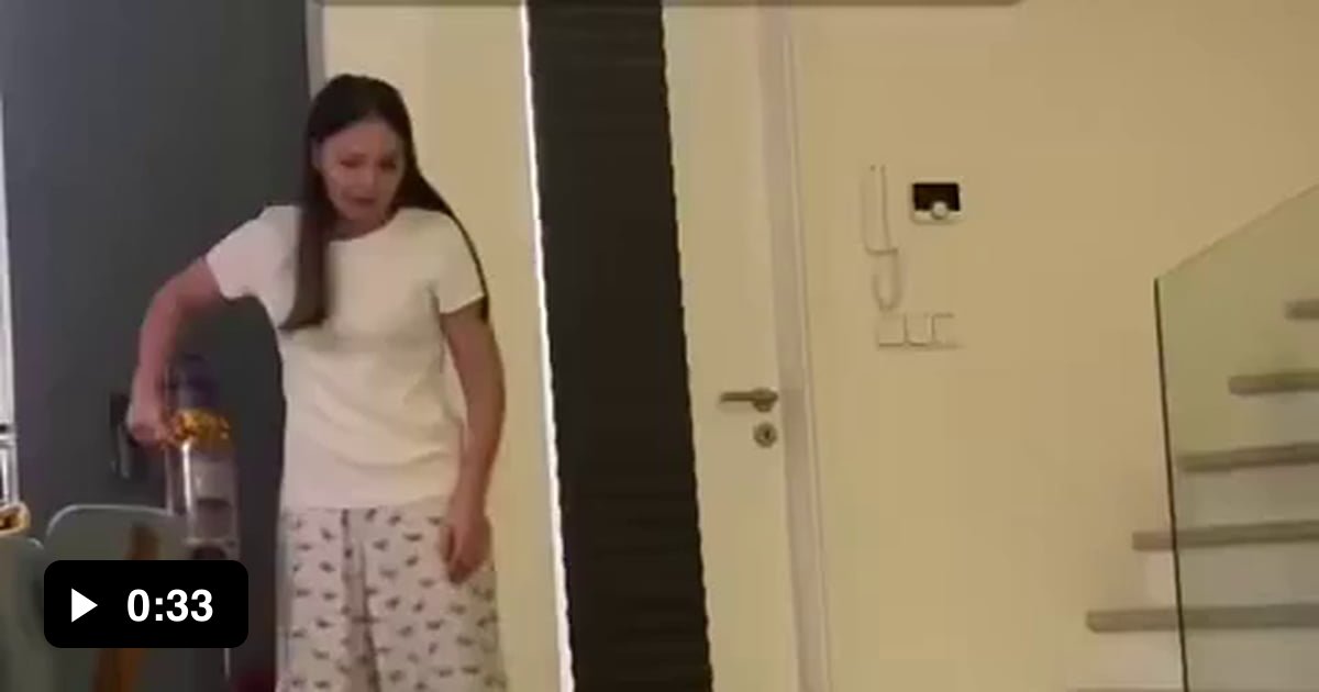 Mom Accidentally Captures Baby's First Steps - 9GAG