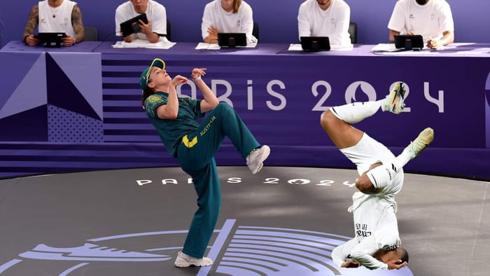 Raygun VS Mbappe - 9GAG