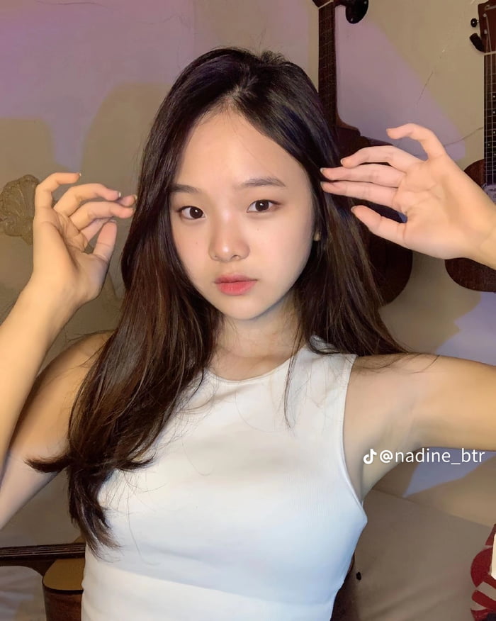 Masih sempit ga ya - 9GAG