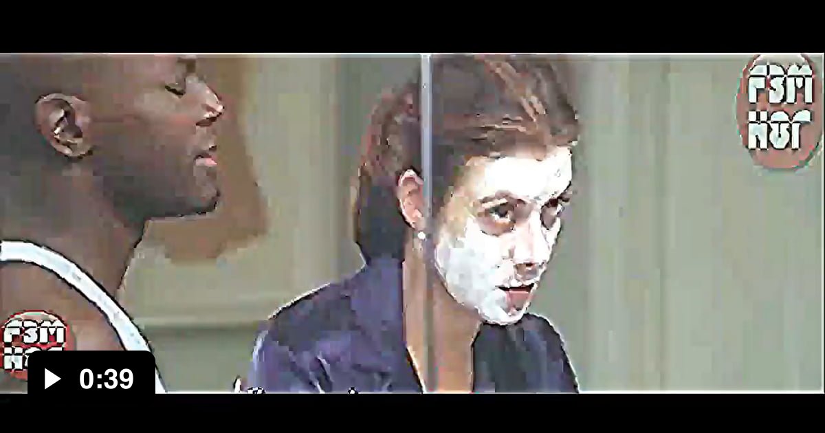 This is how women believe sex strike works - 9GAG