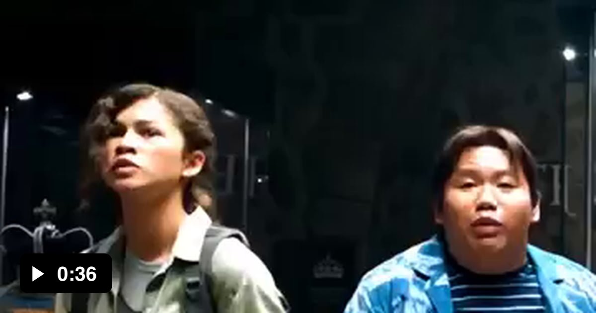 He just spilled spiderman secret identity to two unknown person - 9GAG