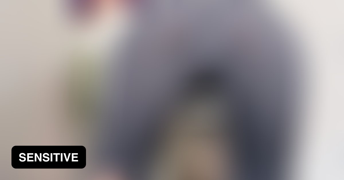 Tight gray pants - 9GAG