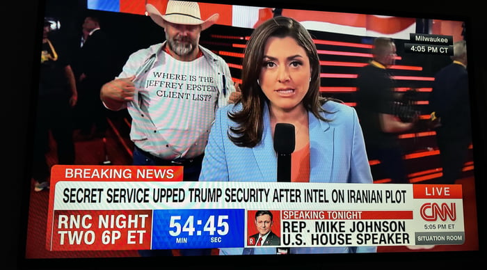 At the RNC.. do you think he knows? - 9GAG