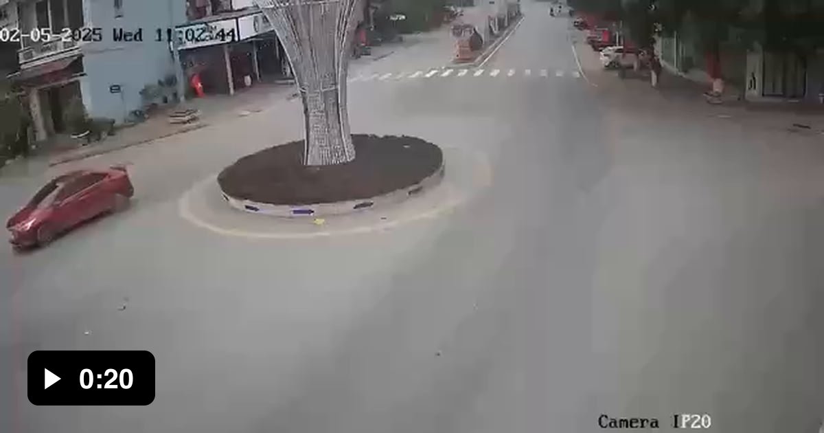 Never let them know your next move - 9GAG