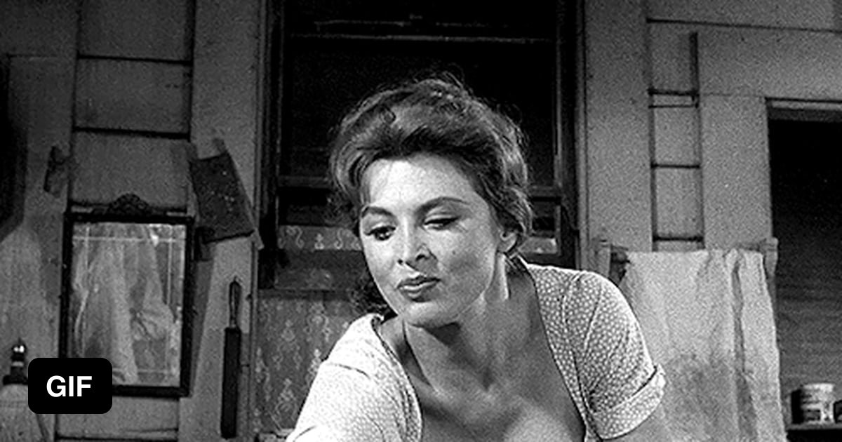 Tina Louise - "God's Little Acre" (1958) - 9GAG