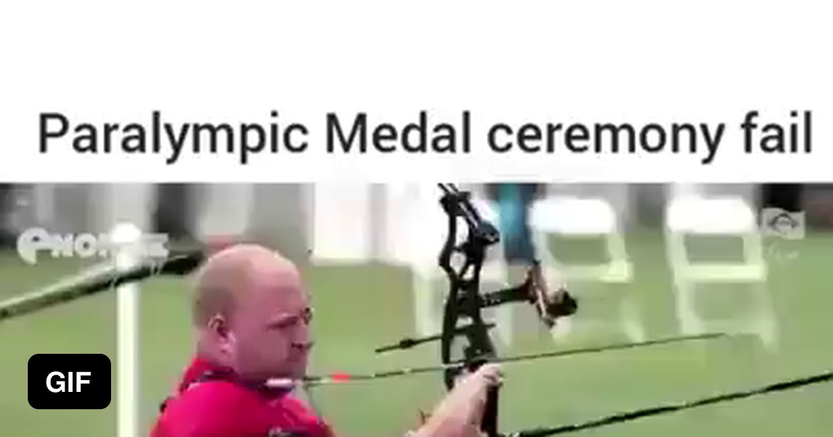 Paralympic medal ceremony epic fail - 9GAG
