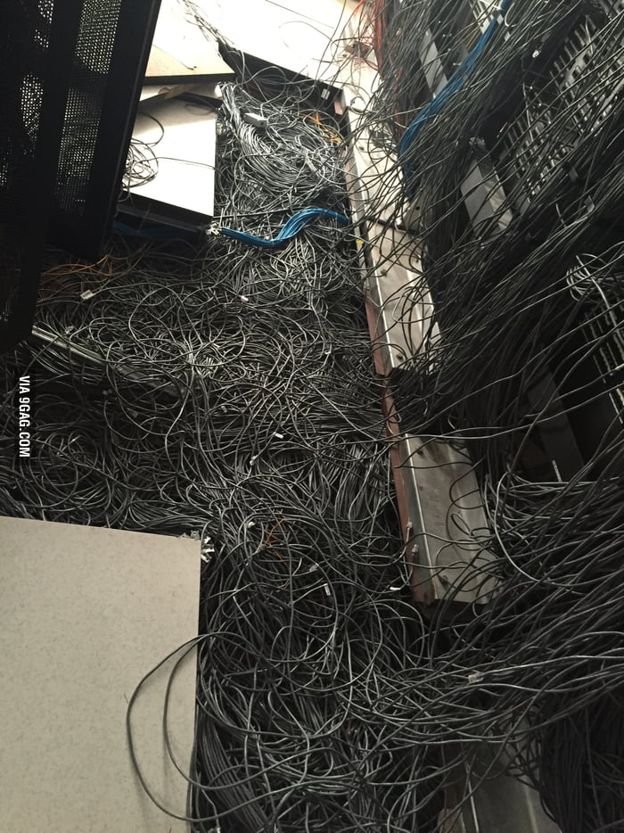 A terrible working place for networking engineer. - 9GAG