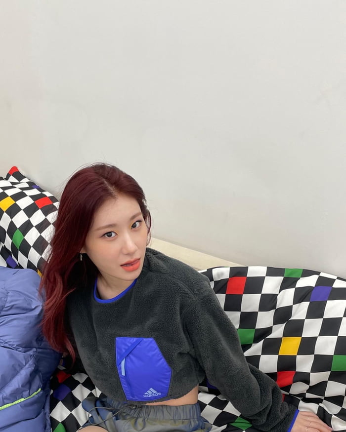 ITZY - Chaeryeong - 9GAG