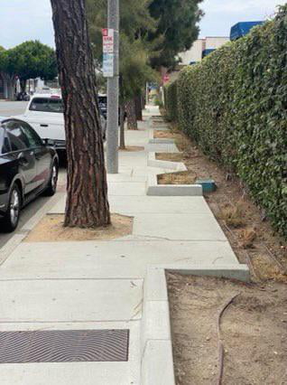 Most pedestrian friendly sidewalk - 9GAG
