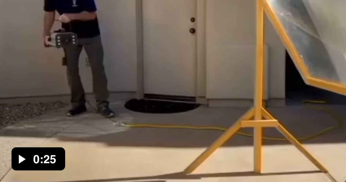 Giant magnifying lens demonstration. - 9GAG