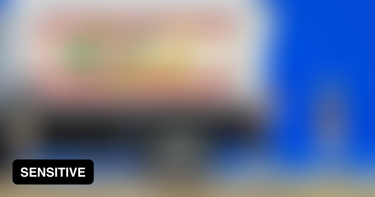 Jiggle Physics. - 9GAG