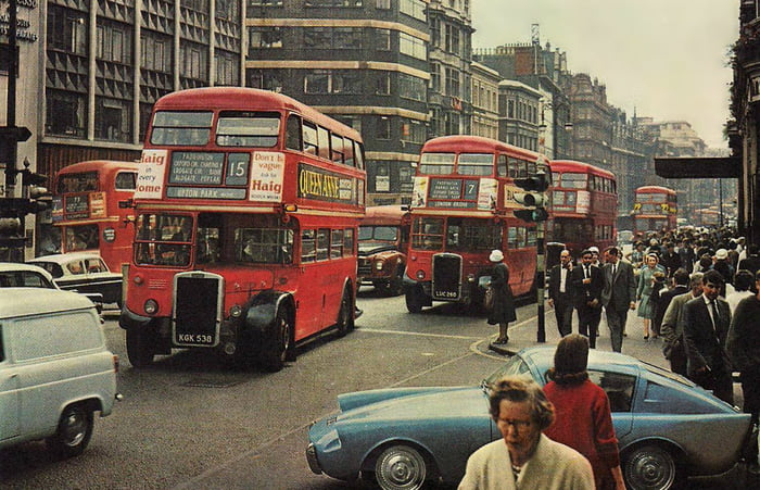 This photograph has been circling the internet for years, but nobody ...