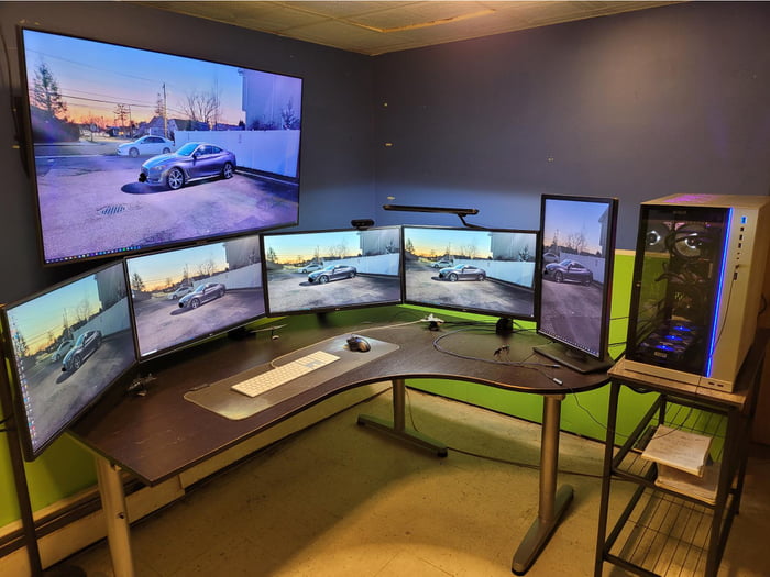 WFH / Software Development Workstation - 9GAG