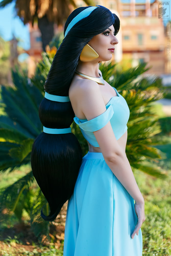 Rei Doll as Jasmine - 9GAG