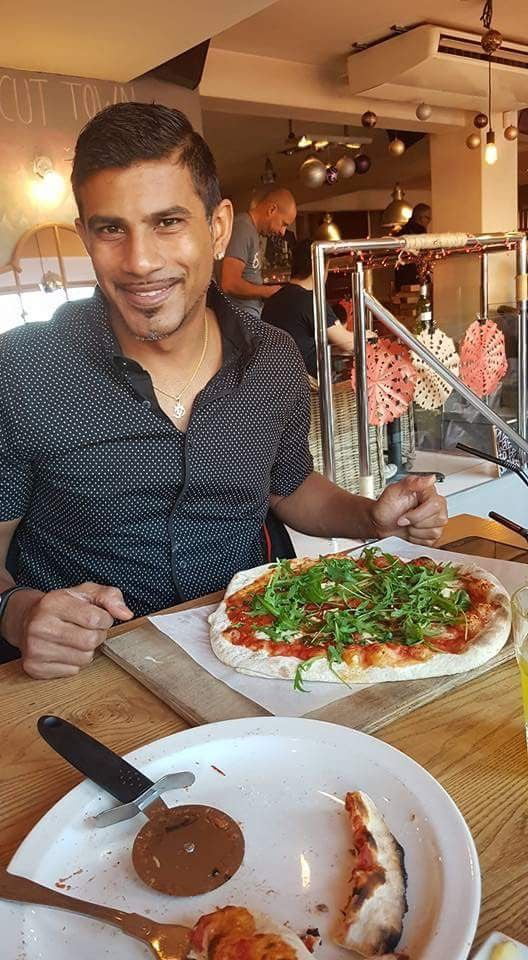 Date gone wrong or right? - 9GAG