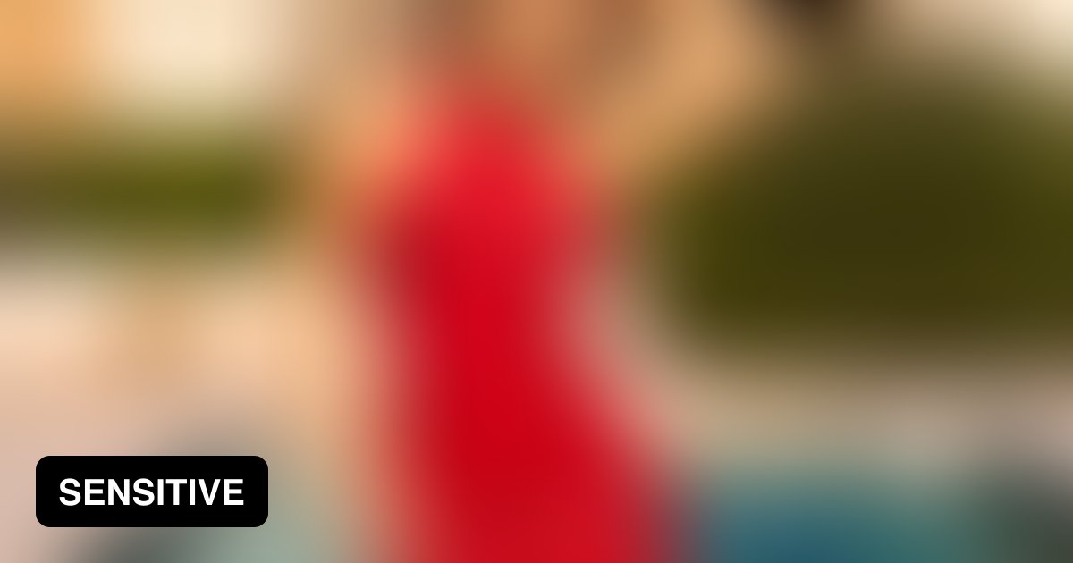 Ravishing in red - 9GAG