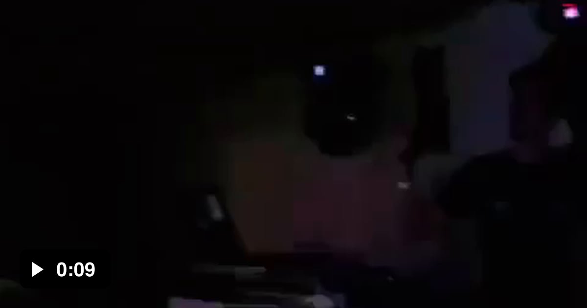 DJ, drop that beat! Link for cheap version in comments ... - 9GAG