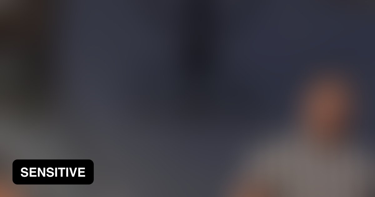 Director : "Can you make it seems real?" - 9GAG