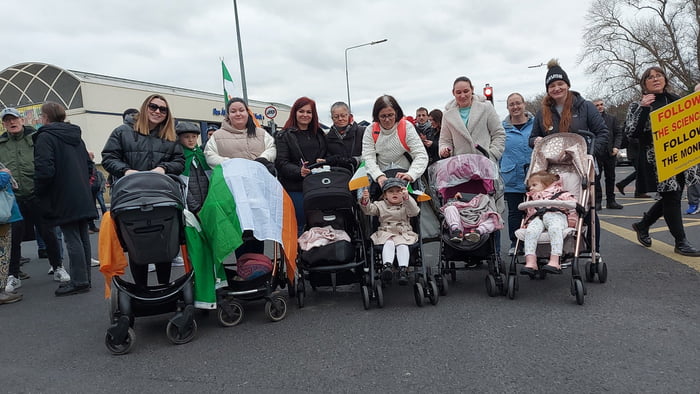 The Irish far right - 9GAG