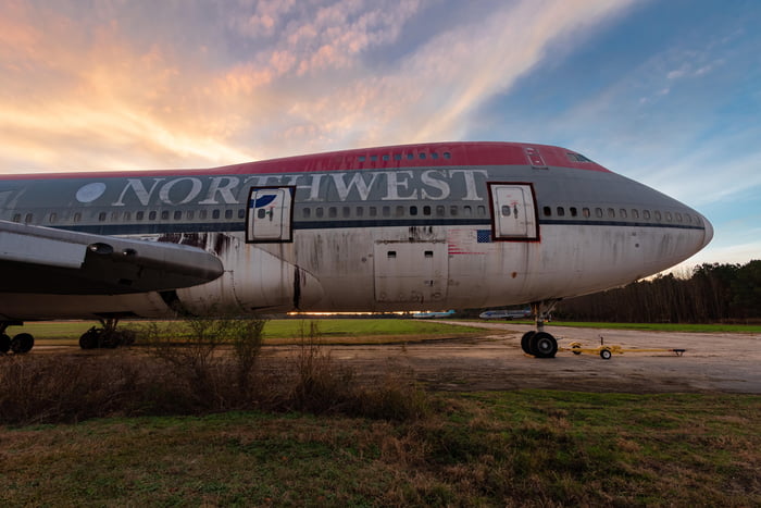 Boeing 747-151 abandoned here since 1999 - 9GAG