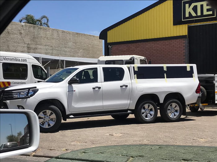Namibian Limo 6x6 - 9GAG