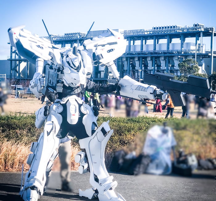 Amazing cosplay of White Glint at C97 - 9GAG