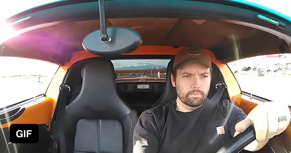 What could go wrong clicking the wrong button - 9GAG