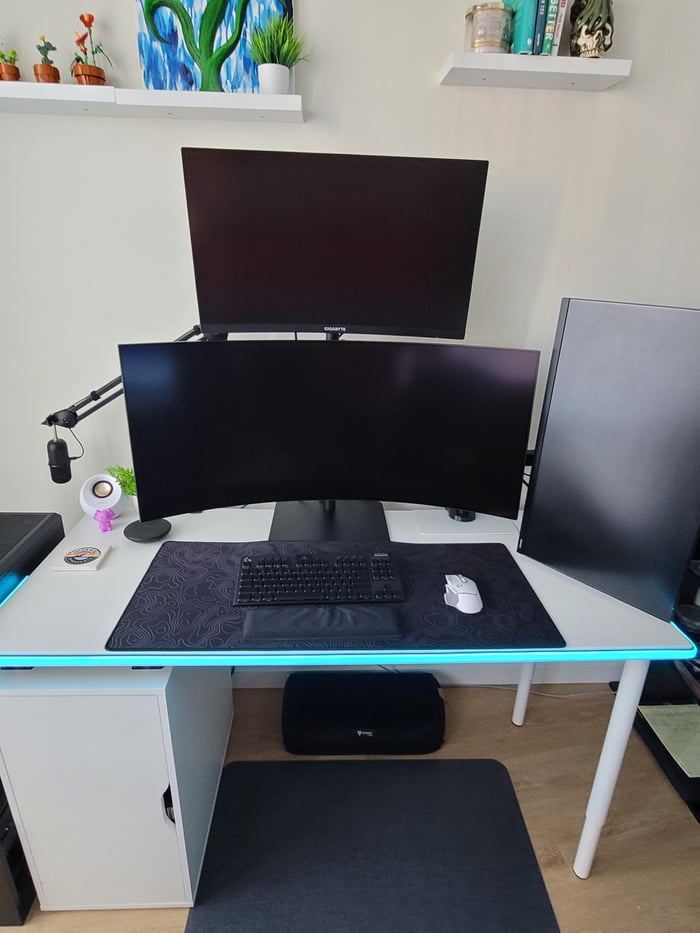 Welcome to the OLED Family. - 9GAG