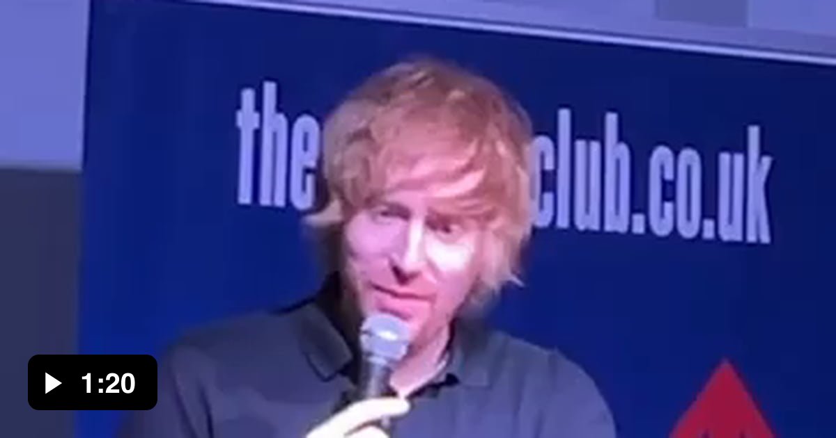 Comedian Fails And Then Saves It - 9GAG