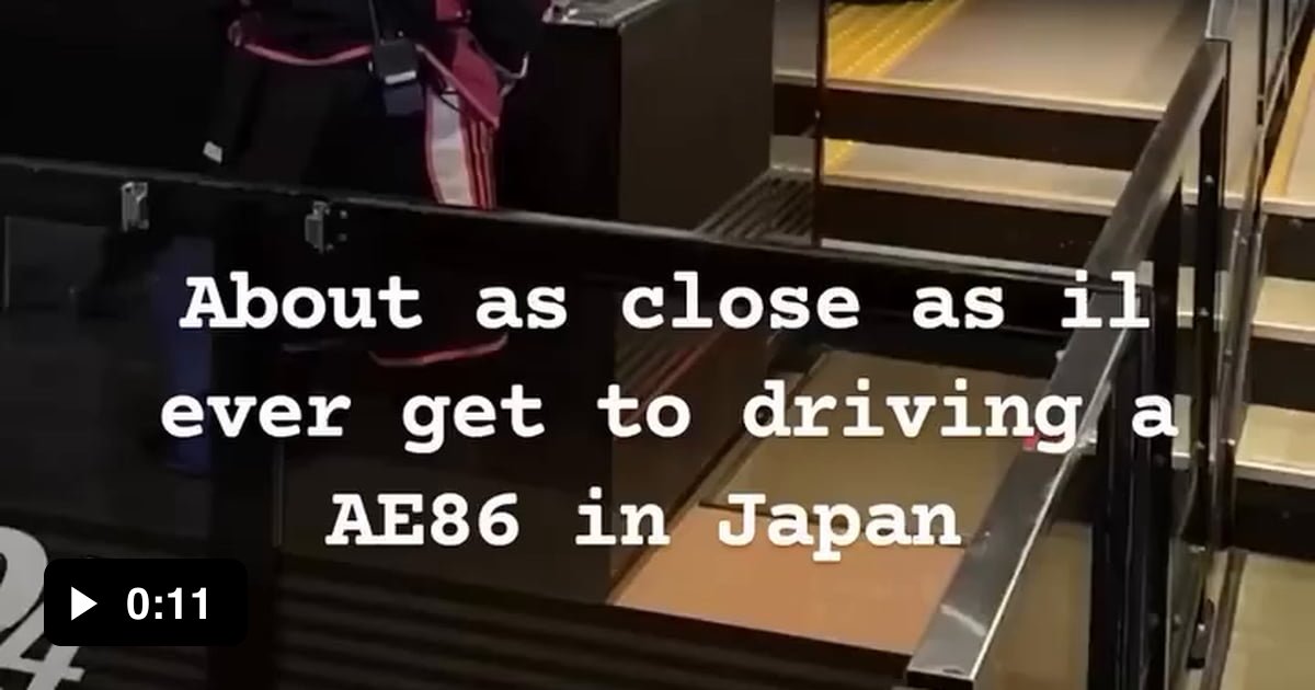 Initial D arcade!!! Now i want to go there.... - 9GAG