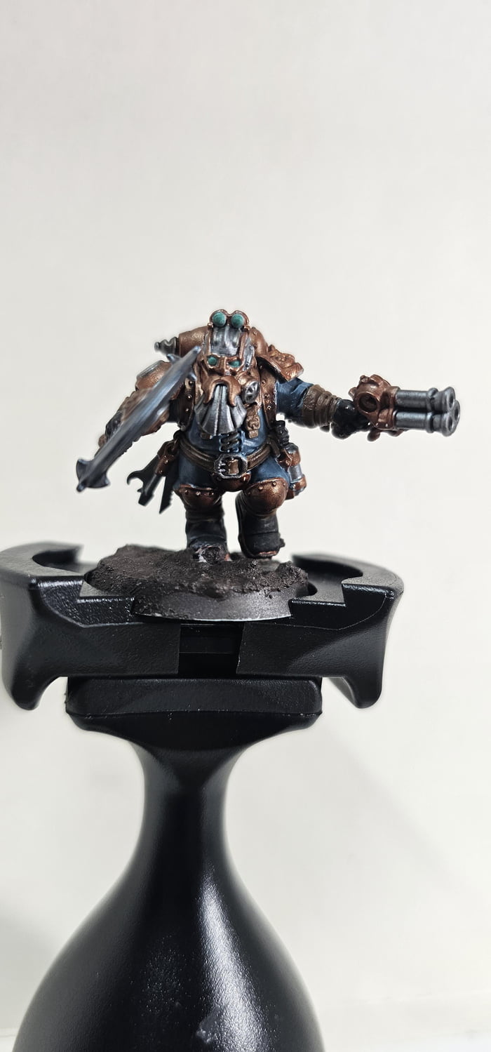 First AoS mini - 9GAG