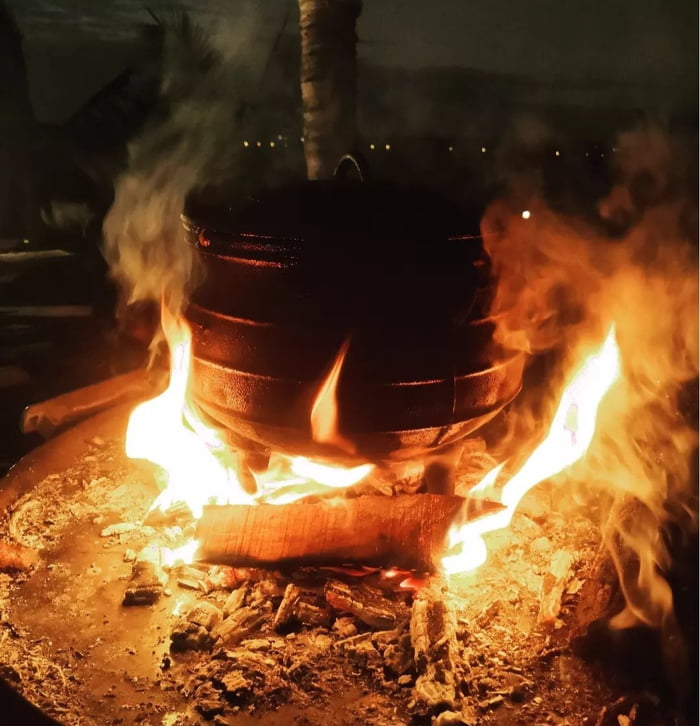 Potjie on wood fire here. Close enough to BBQ? - 9GAG