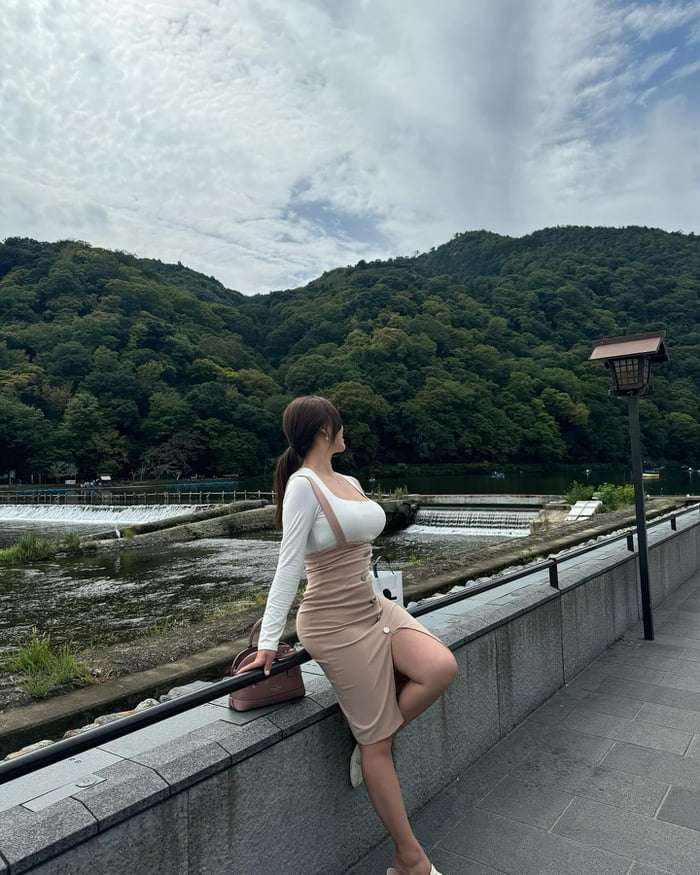 Absolute shelf - 9GAG