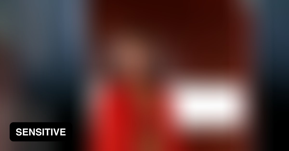 Jennifer Garner - Red Lingerie - Alias (2003) - 9GAG