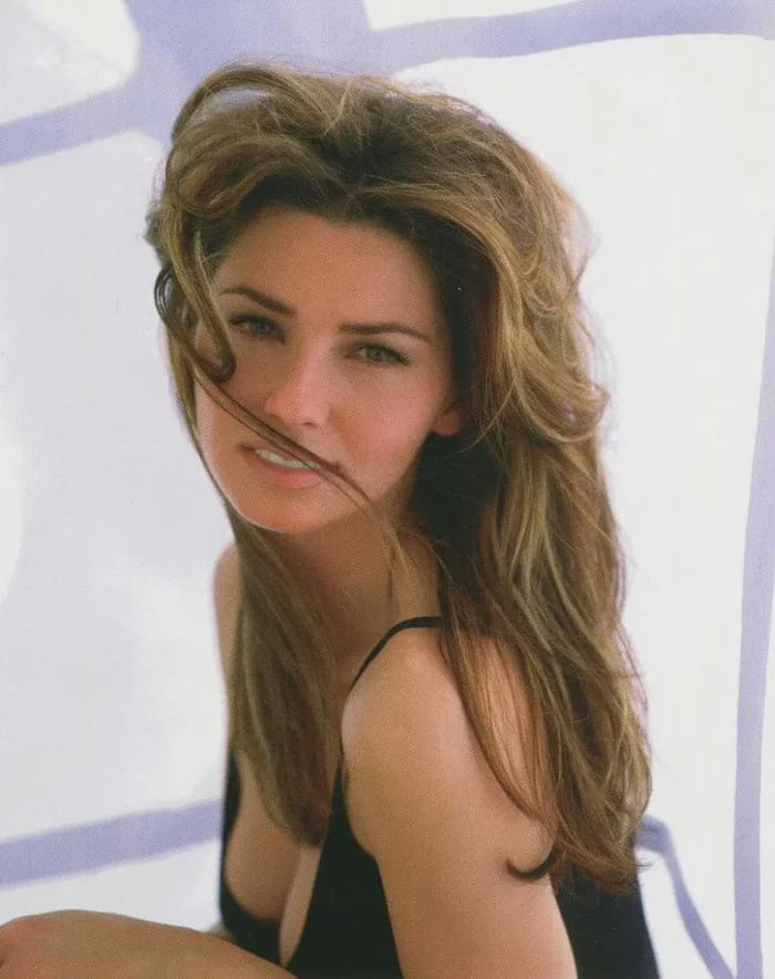 Was Shania Twain The Most Beautiful Pop Star Of The 90's? - 9GAG