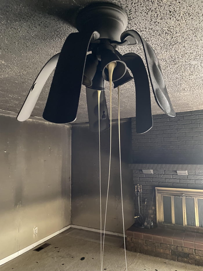 The way this fan melted - 9GAG