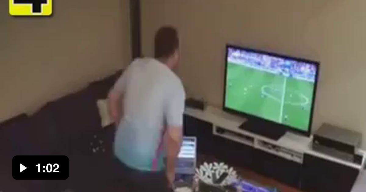 Guy Flips Out Over TV Disruptions... - 9GAG