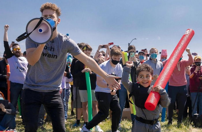 Today we celebrate the 1st anniversary of the great Josh Fight - 9GAG