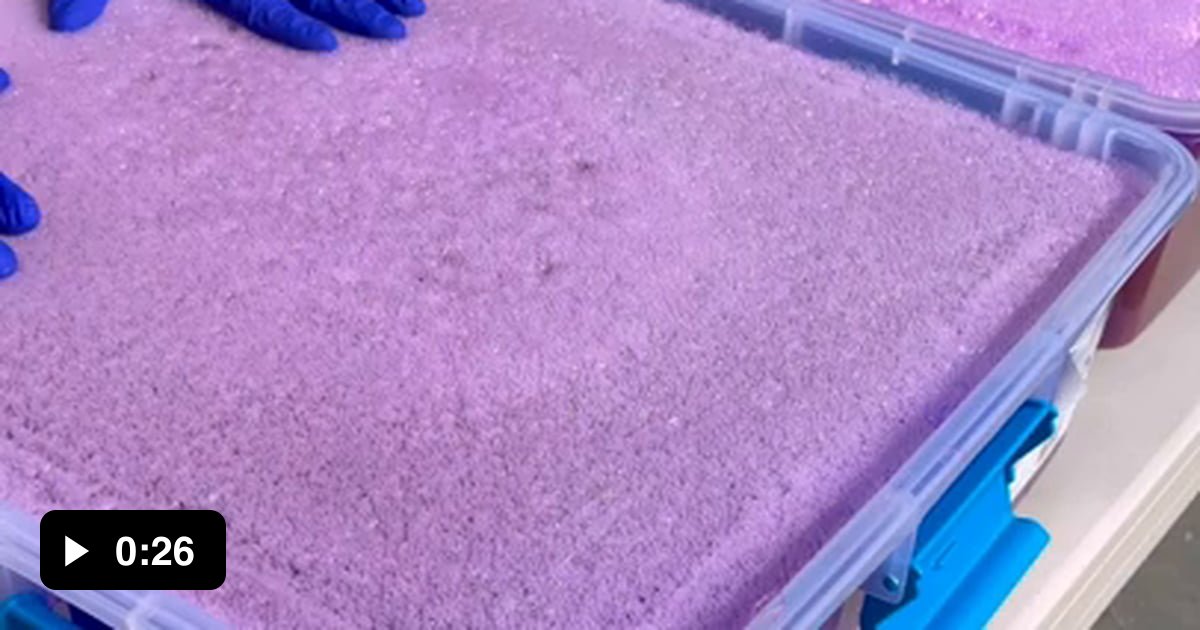 Ultraviolet slime squishing. - 9GAG