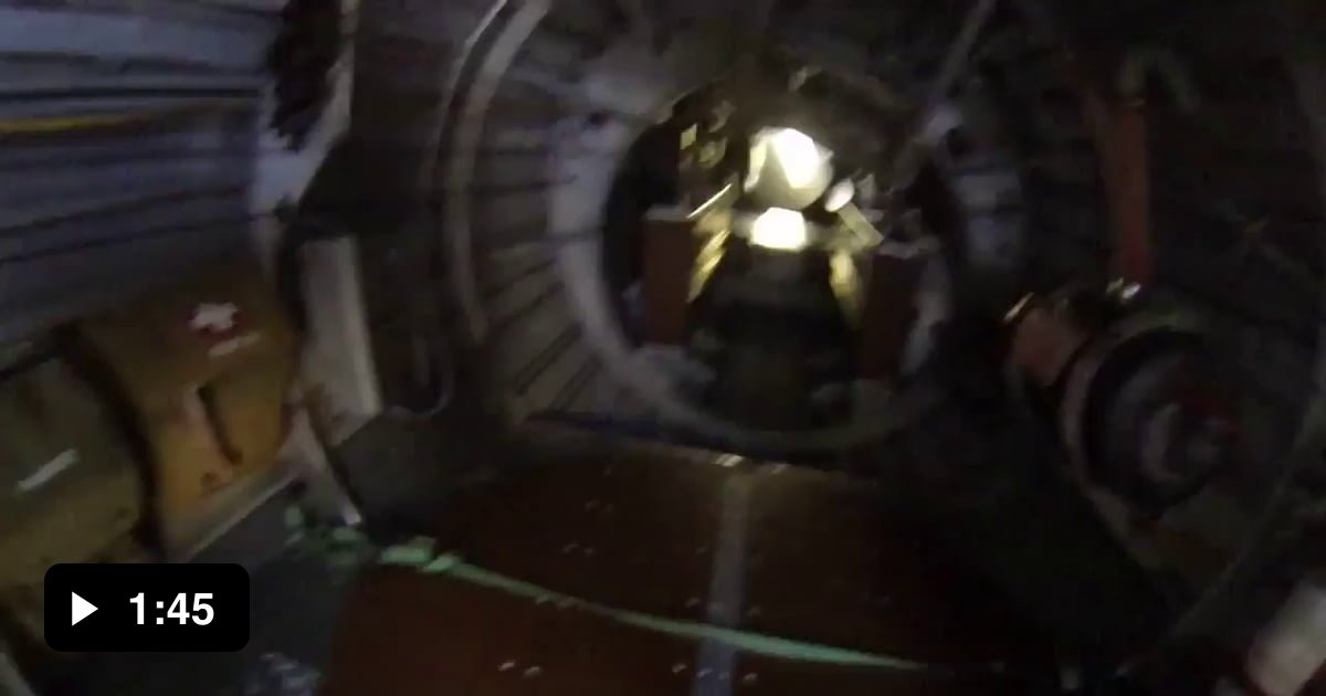 Boeing B-29 over Seattle - FIFI - Tail Gunner - 9GAG