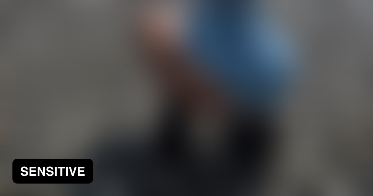 Teaching my step sis photography tricks. - 9GAG