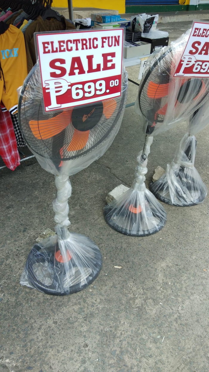 Having fun with electricity - 9GAG