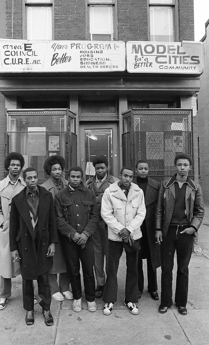 Young men in Baltimore, 1972 - 9GAG