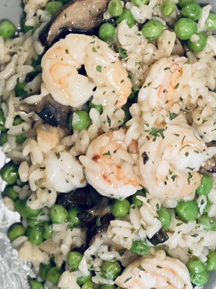 Shrimp, portobello and pea risotto - 9GAG