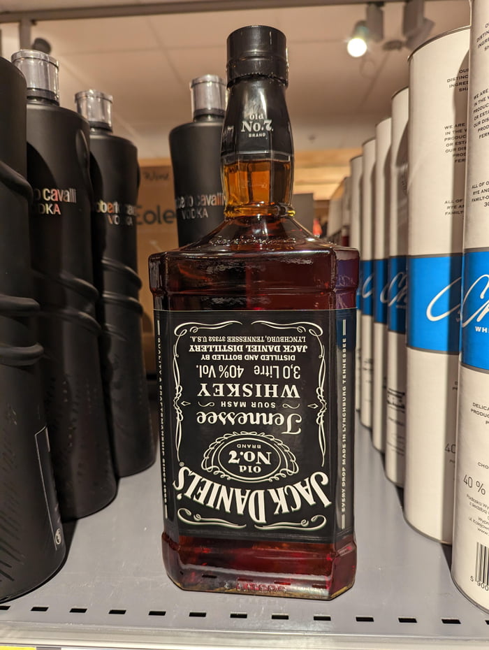 Somebody forgot to take a second look - 9GAG