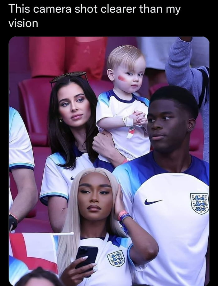 Why is everyone in this shot so photogenic though - 9GAG
