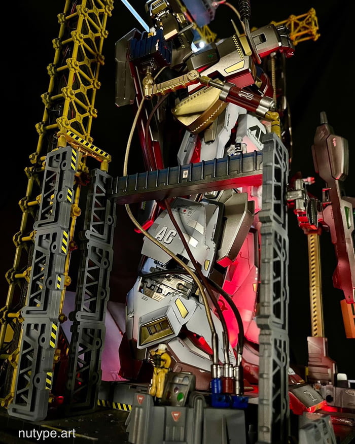 Zeta Gundam repair and maintenance. Kit: PG Zeta Gundam in customized ...