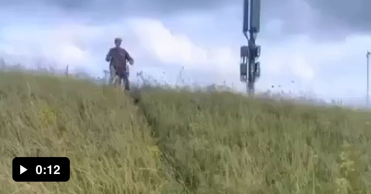 Smooth landing - 9GAG