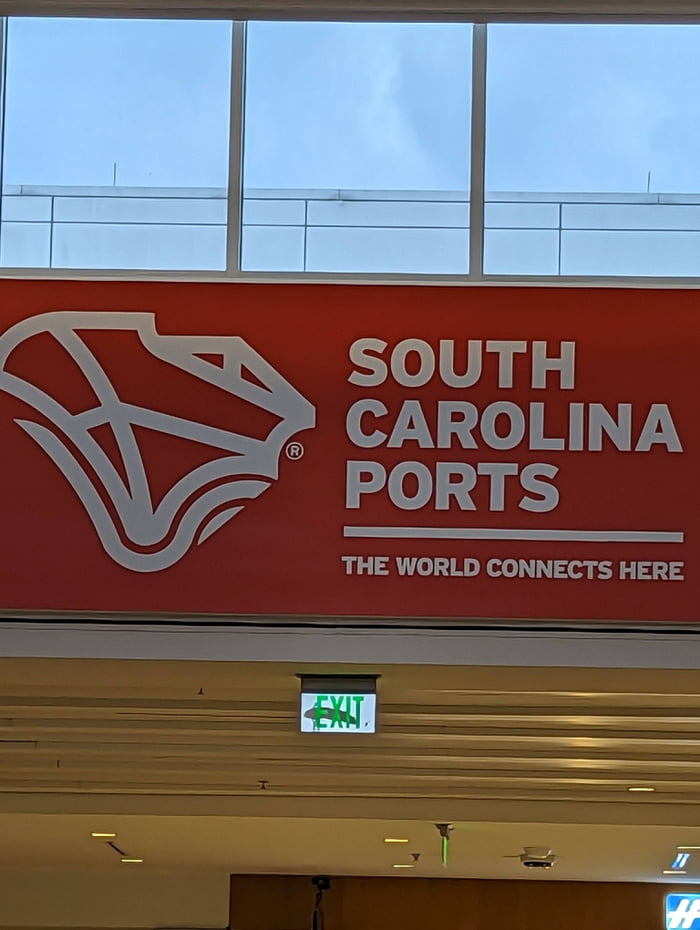 Solid SC Ports logo design - 9GAG